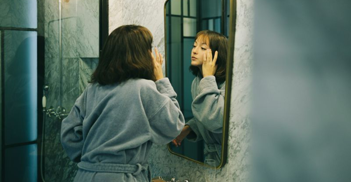 9 tiny habits that affect how you feel about your body