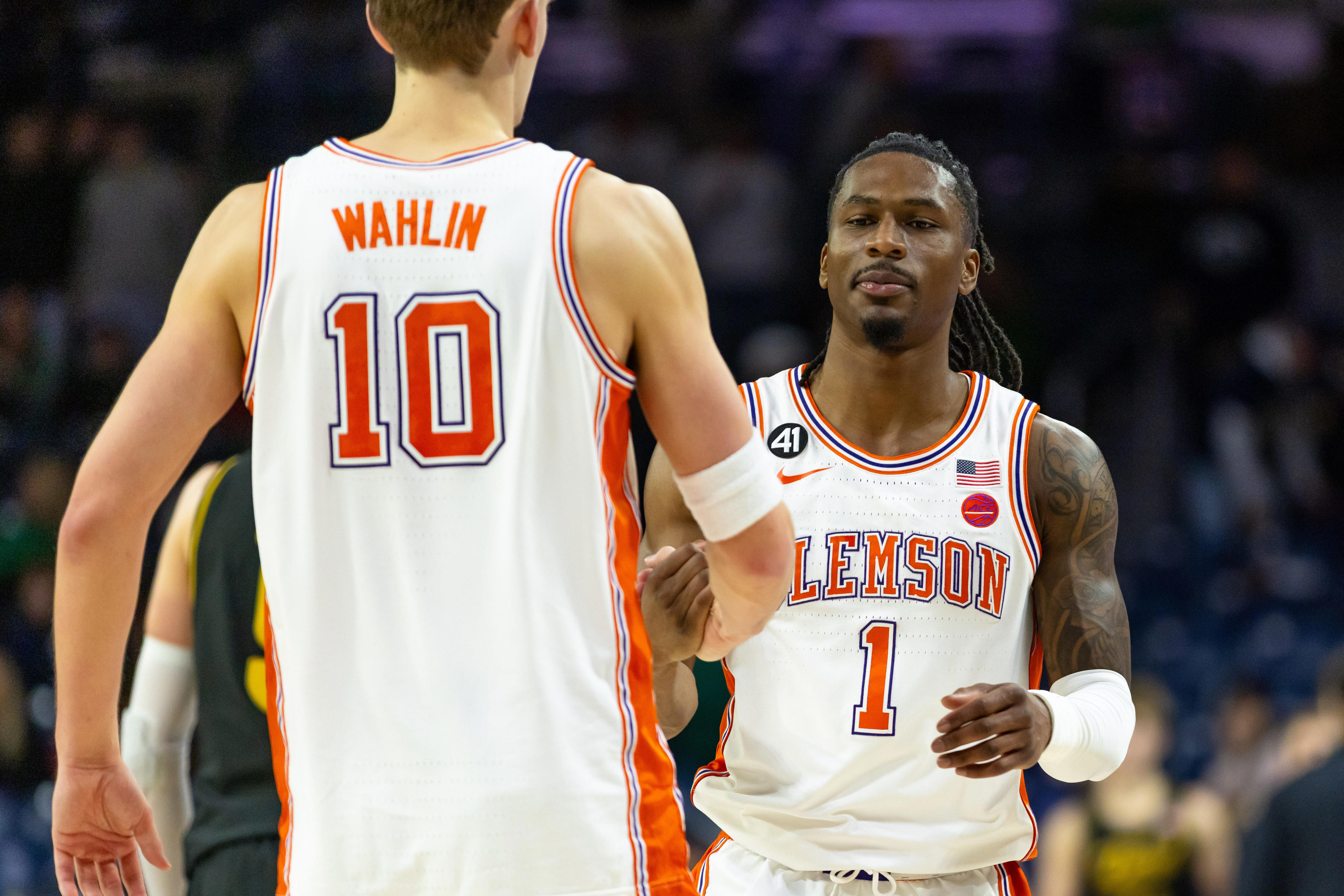 Clemson puts a beat down on Boston College to start ACC play 5-0