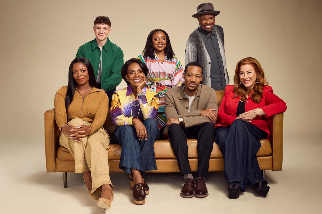 'Abbott Elementary's Chris Perfetti teases season 5 will include more ...