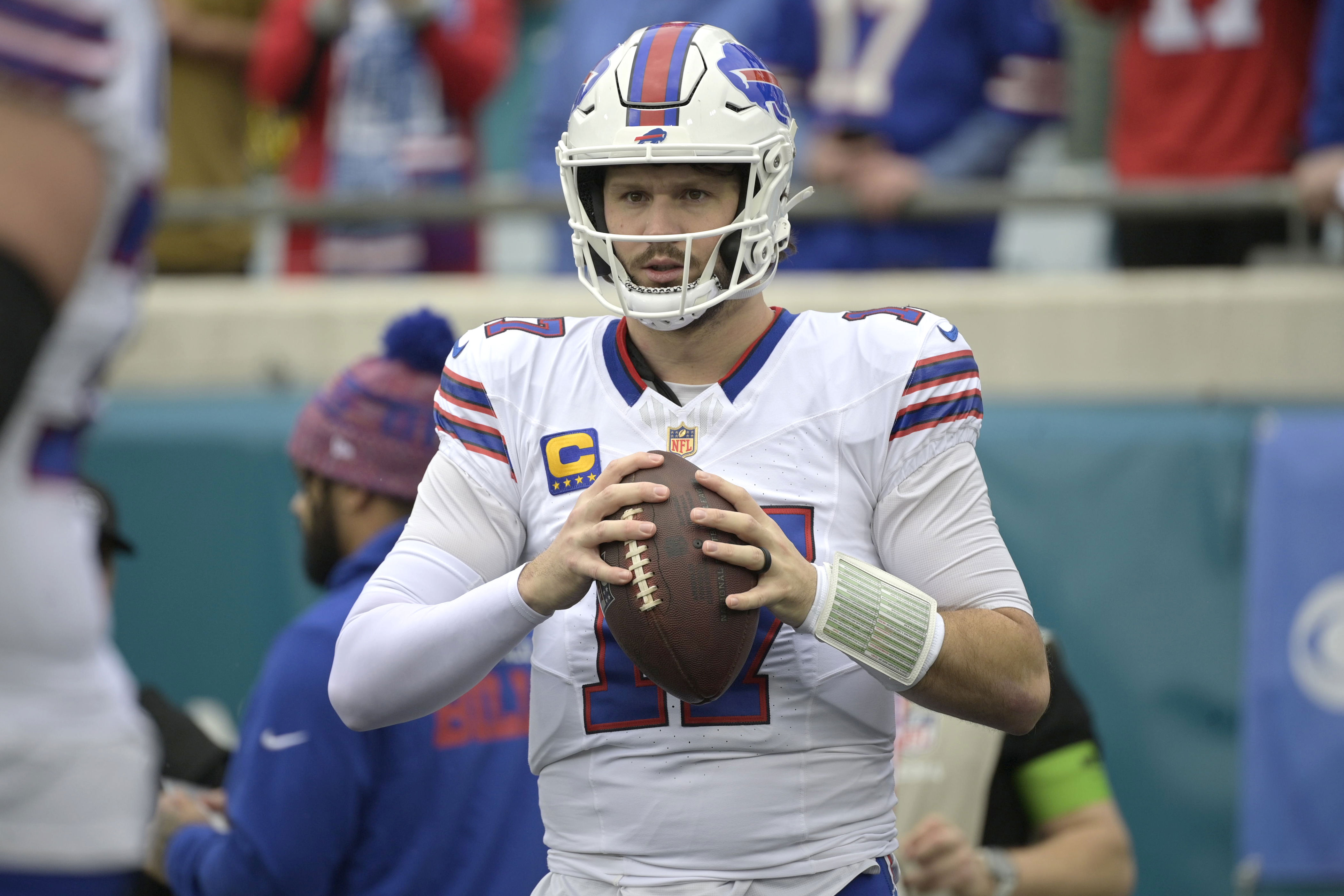 Josh Allen injury: Buffalo Bills QB goes to medical tent during wild ...