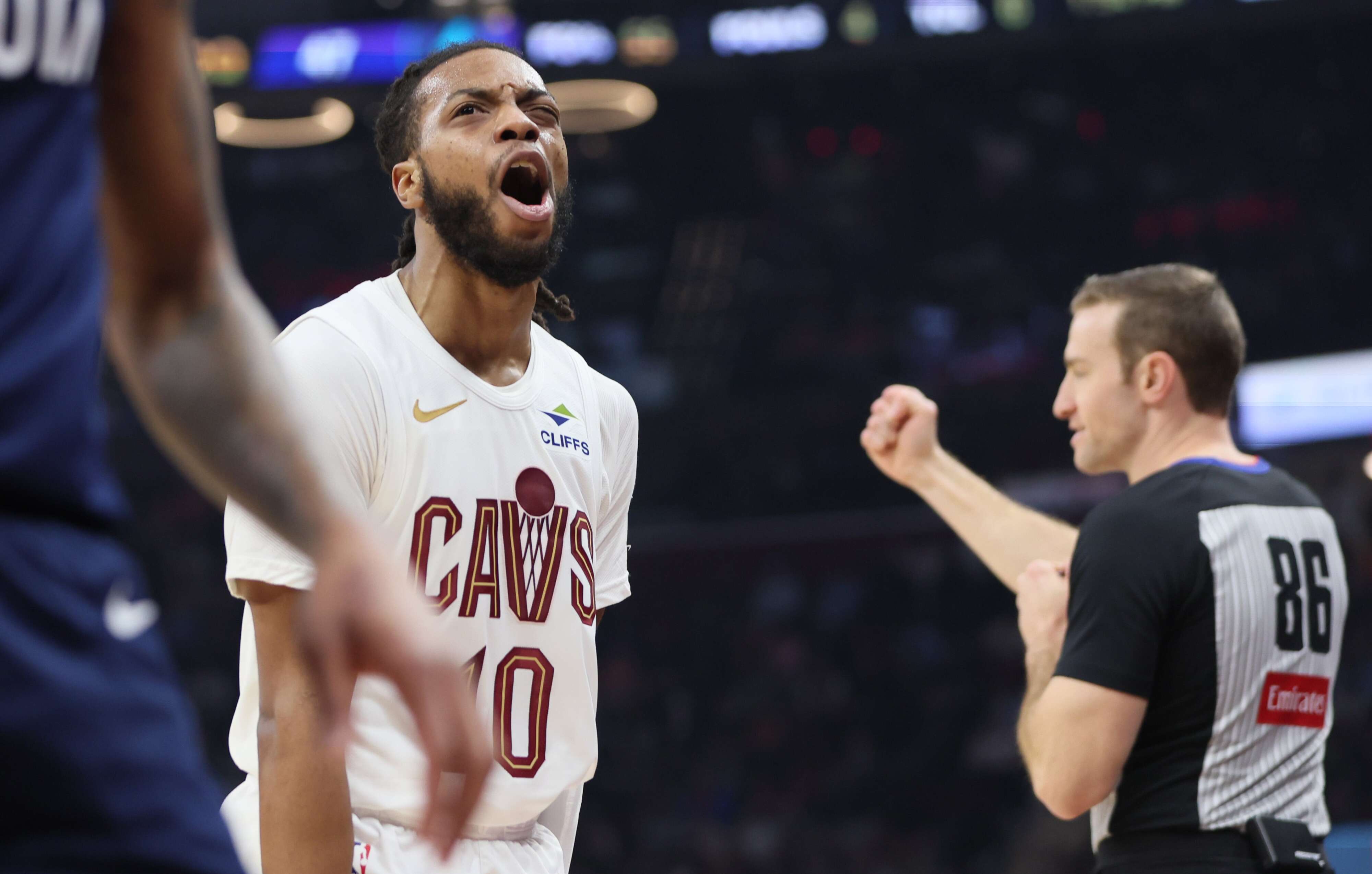 7 shots, 7 makes: Darius Garland’s mid-range game sets the Cavs’ rhythm