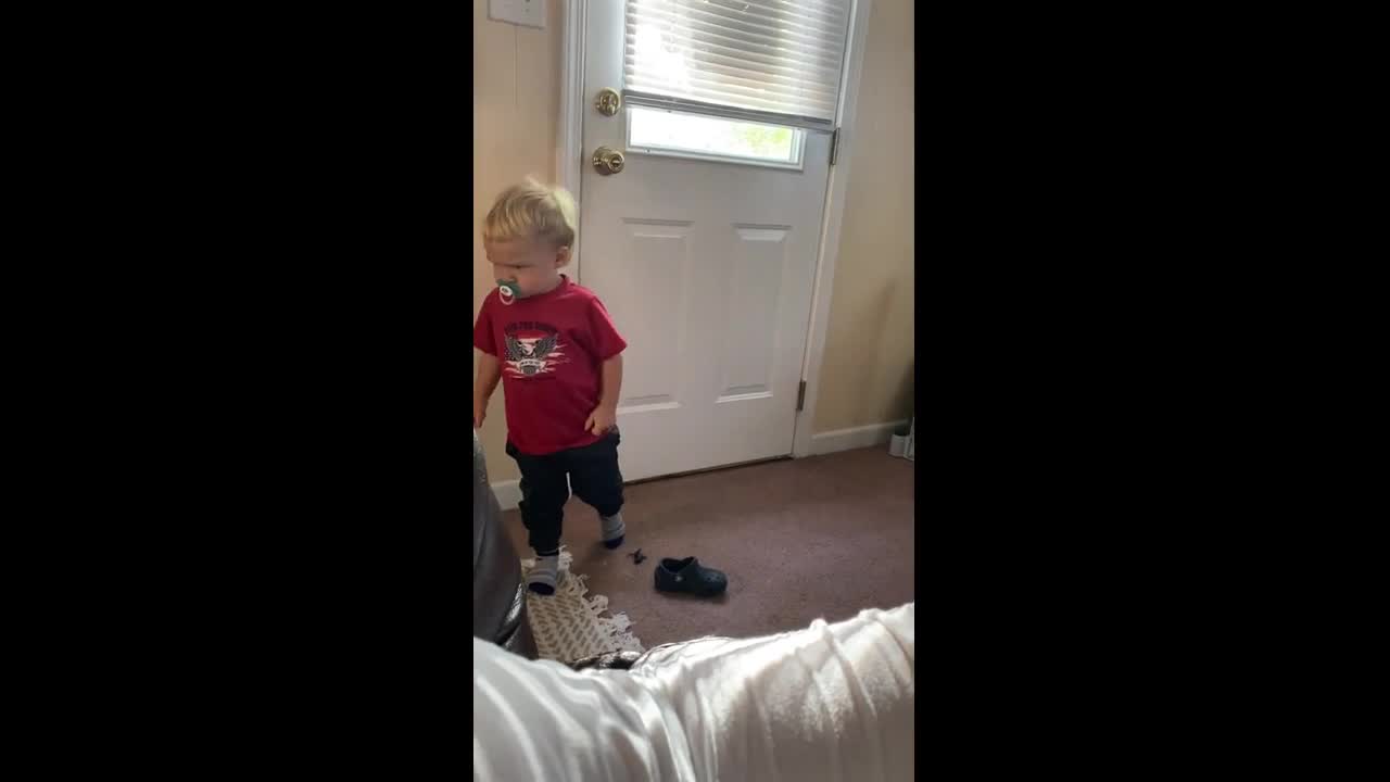 Toddler bumps into wall while playing in Lexington, USA