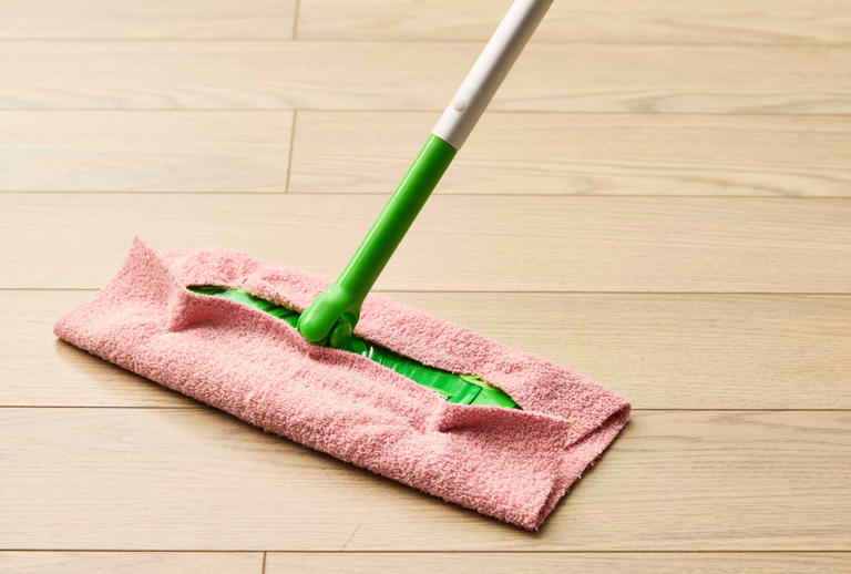 6 household items you can use with a Swiffer when you run out of refills