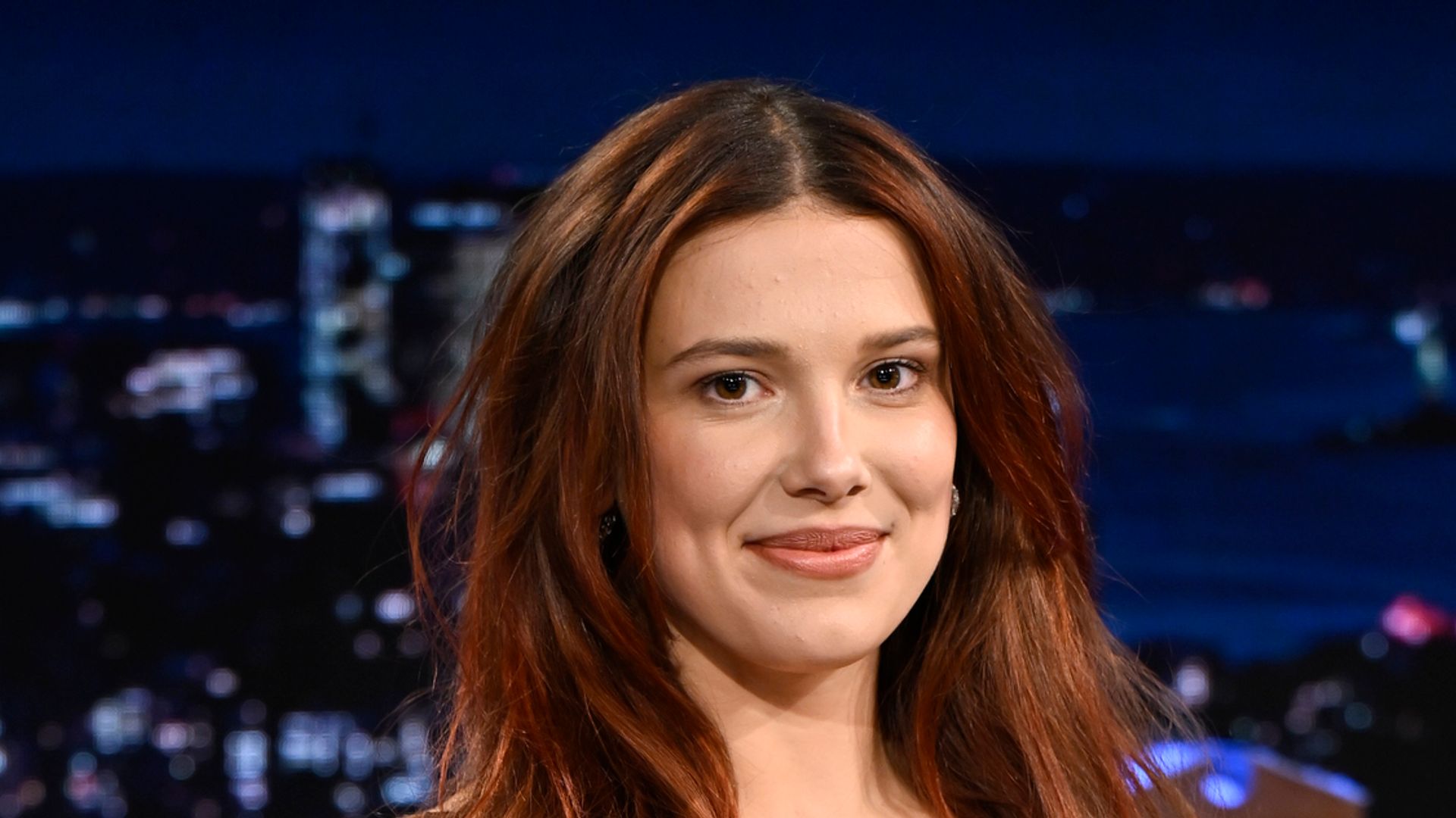 Millie Bobby Brown enjoys tropical getaway in a bikini showing off her ...