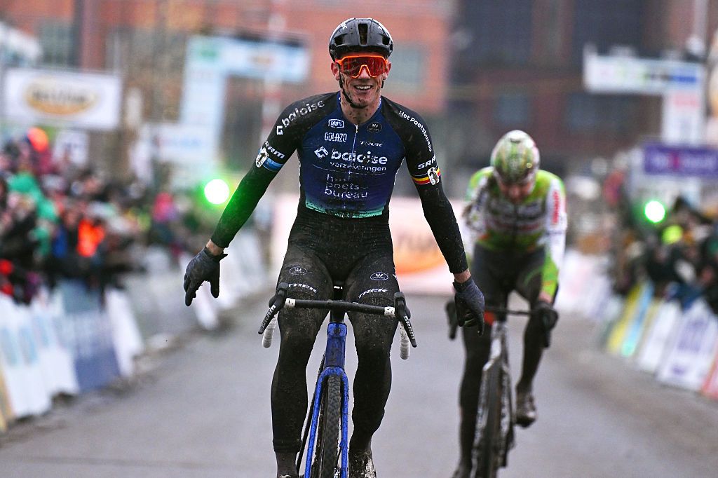 Belgian cyclo-cross national championships: Thibau Nys holds off Emiel ...