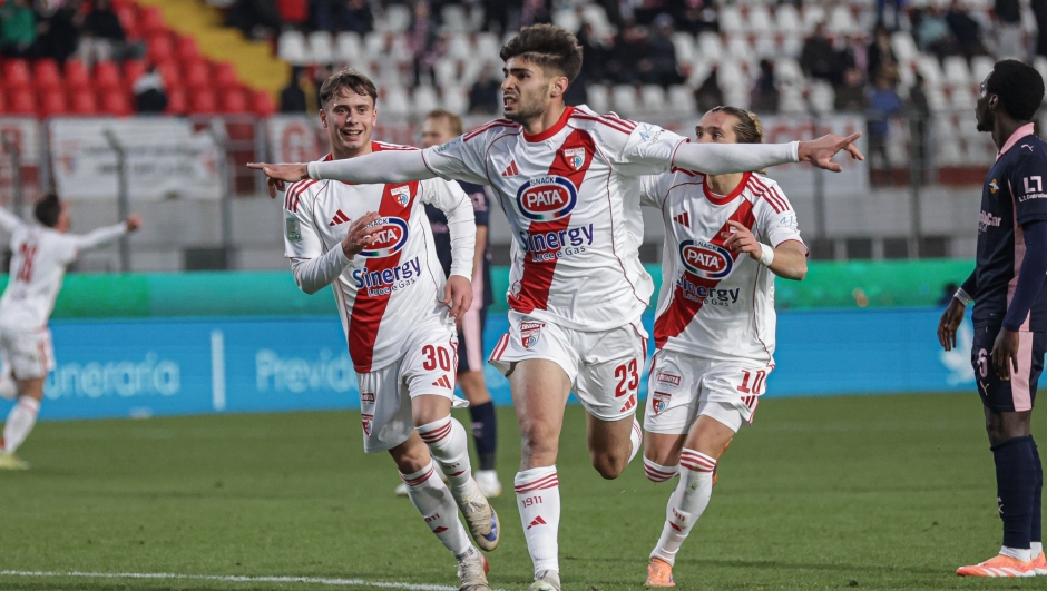 Il Padova affonda il Modena, il Mantova rimonta un Palermo sprecone