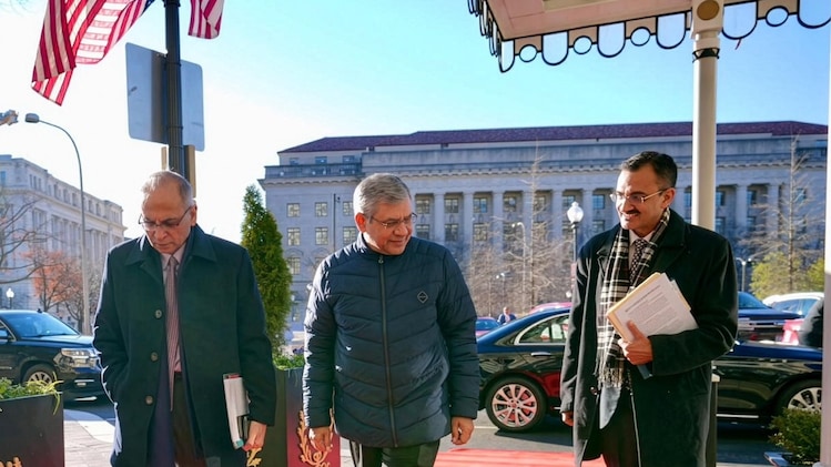 G7 summit: Ashwini Vaishnaw arrives in Washington for critical minerals ...