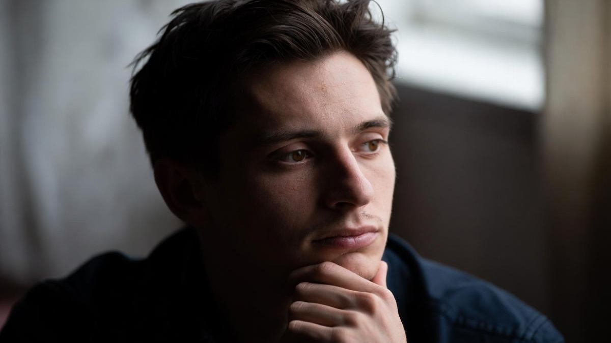 6 subtle red flags that reveal narcissistic traits from the start