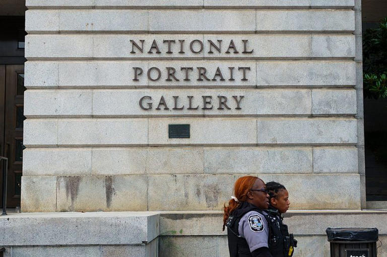 Trump accused of 'rewriting history' as Smithsonian removes label ...