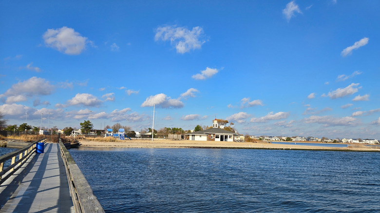 New York's charming Long Island village has bayfront parks and tasty ...