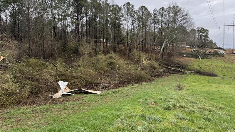 Reports show EF-1 tornado touches down in Georgia