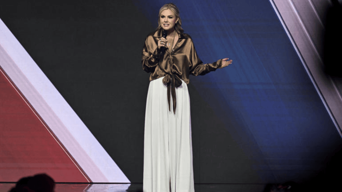 Power, Glamour, and Grief: Erika Kirks Glittering Pantsuit Stirs Debate