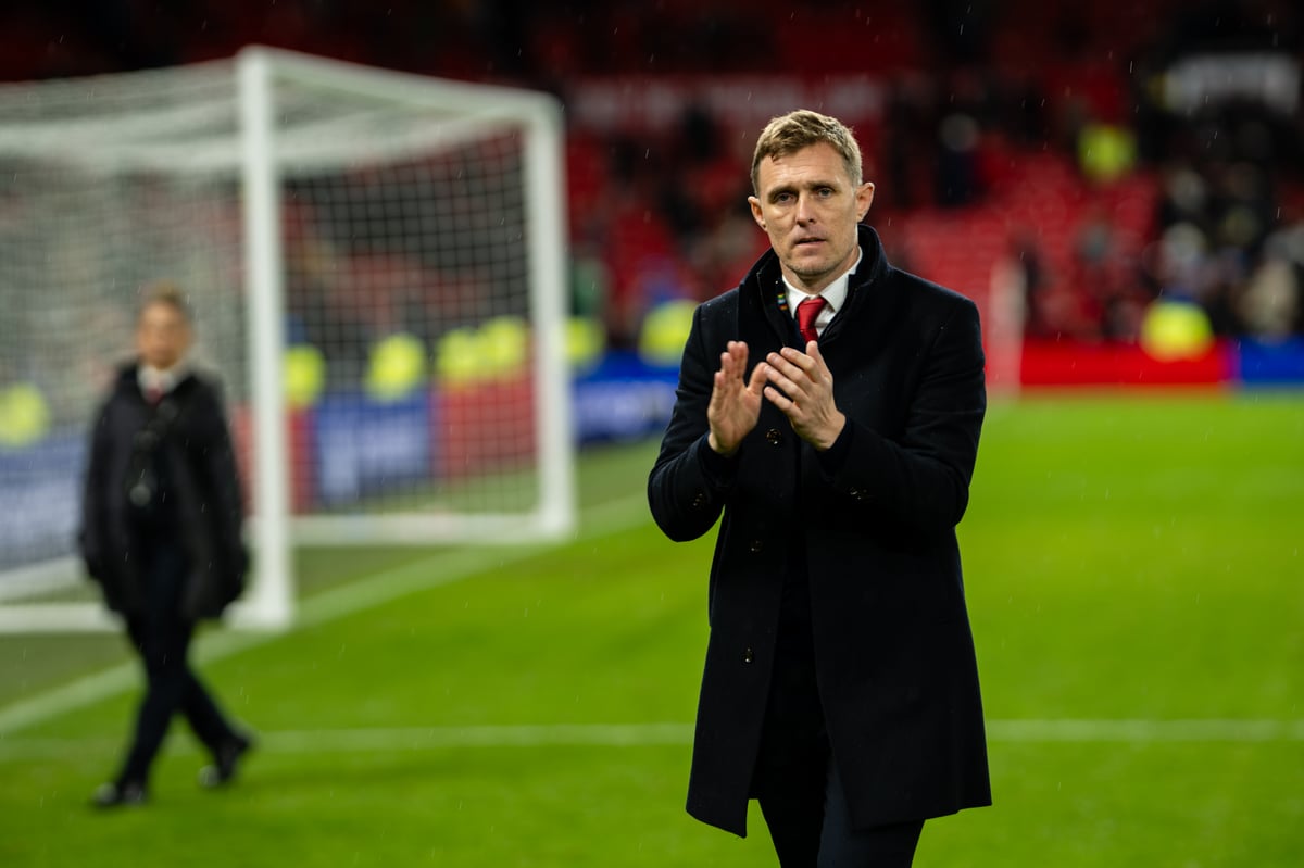 Fletcher makes Man Utd admission after boos following FA Cup defeat