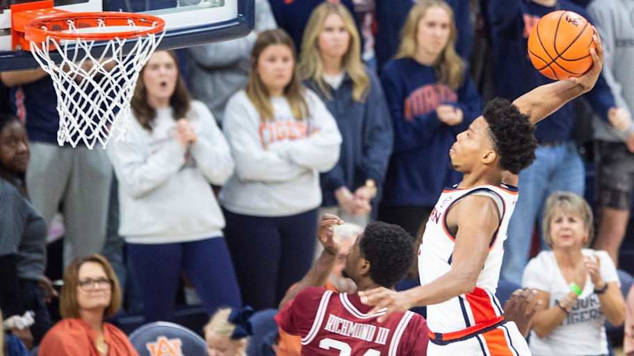 Razorbacks drowned in relentless effort, energy by Tigers in first SEC loss