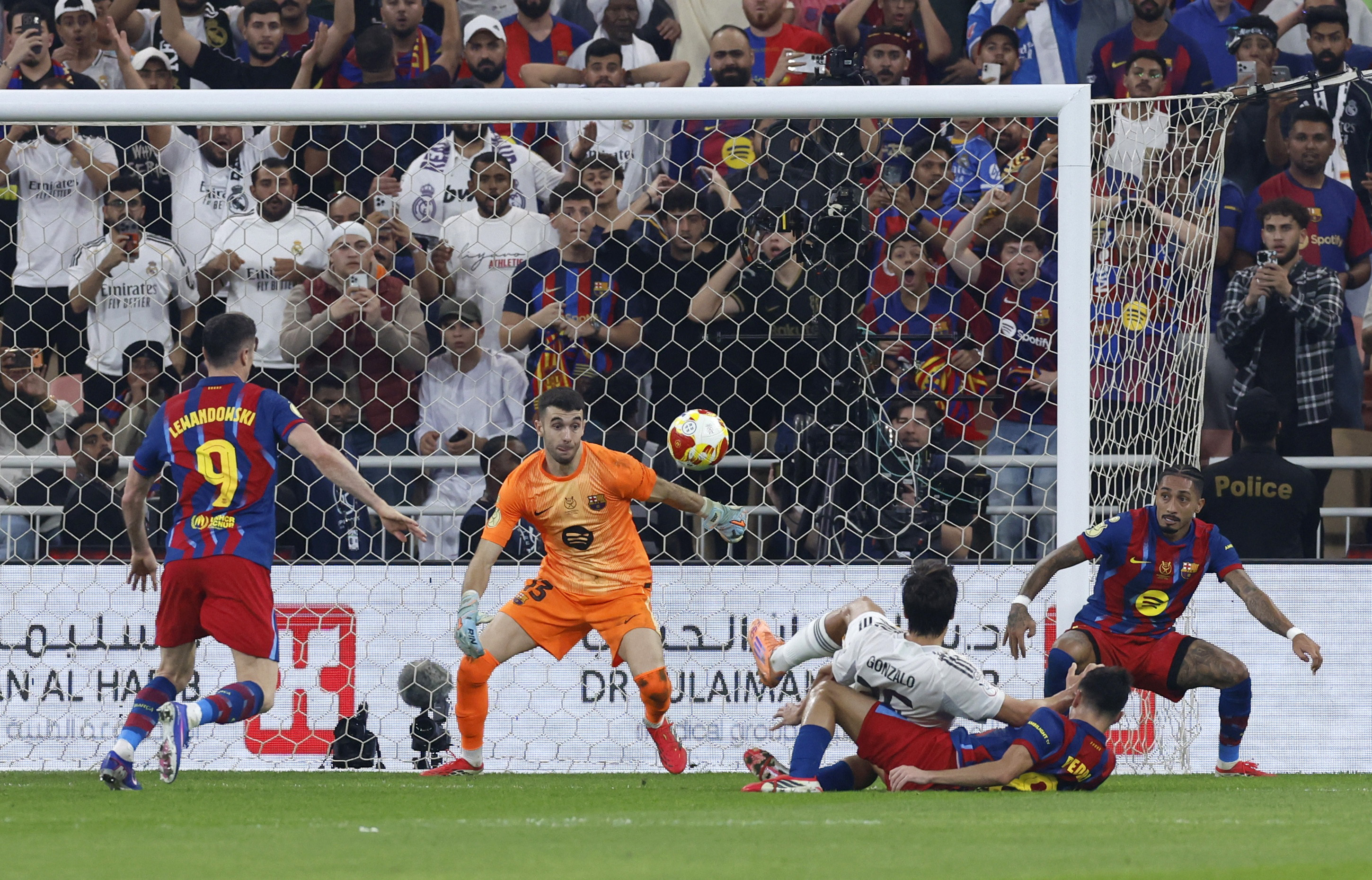 Barcelona 3-2 Real Madrid: Raphinha double seals Super Cup win - Live!