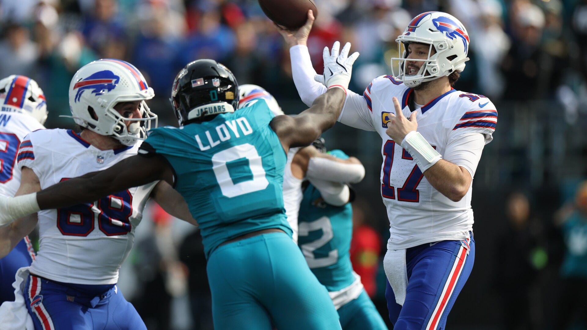 Josh Allen takes a beating, runs for a touchdown to give Bills lead