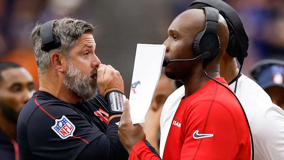 DeMeco Ryans, Matt Burke explain what makes so-so Steelers offense so ...