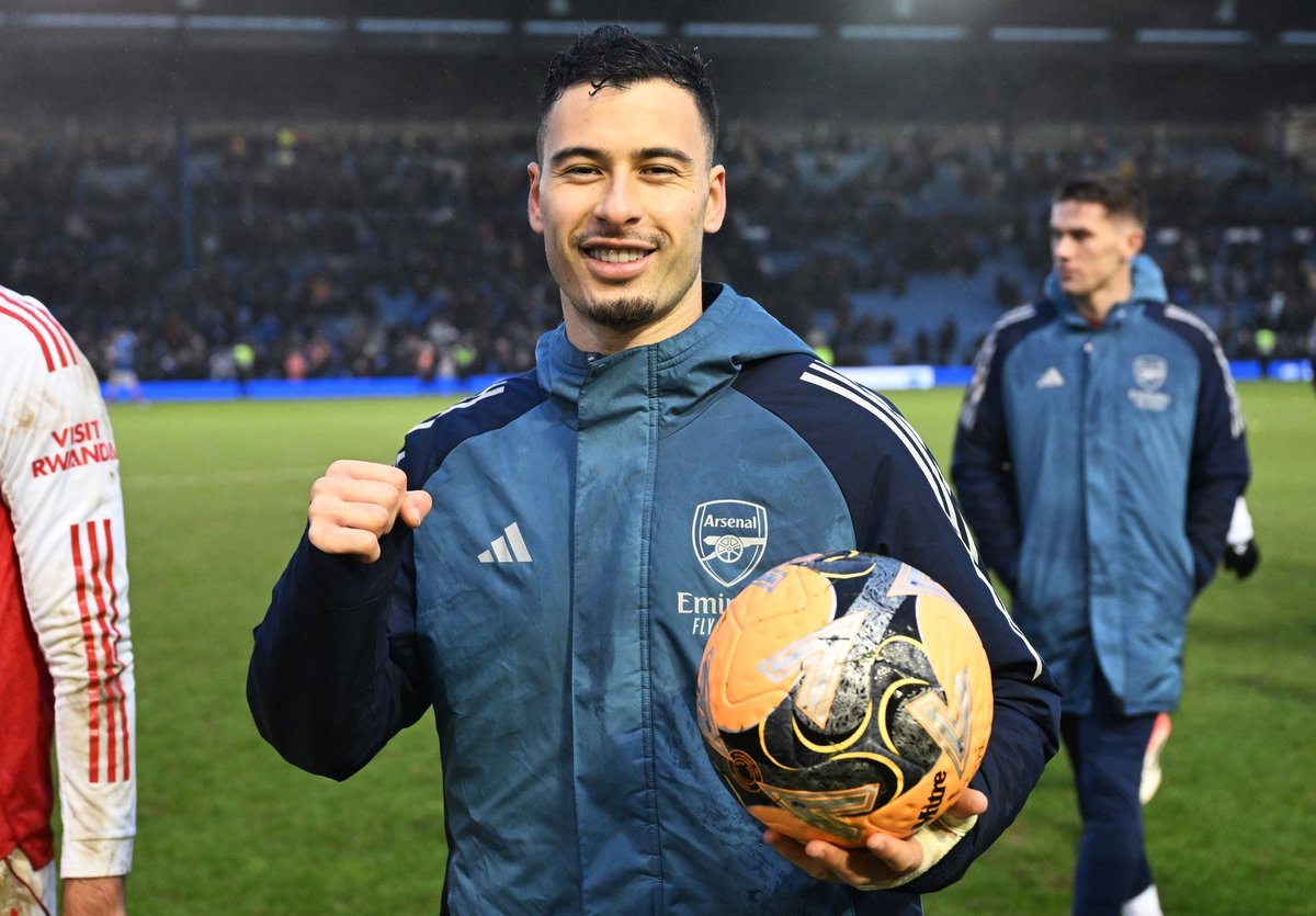 Portsmouth 1-4 Arsenal: Martinelli hat-trick as Gunners cruise - Live