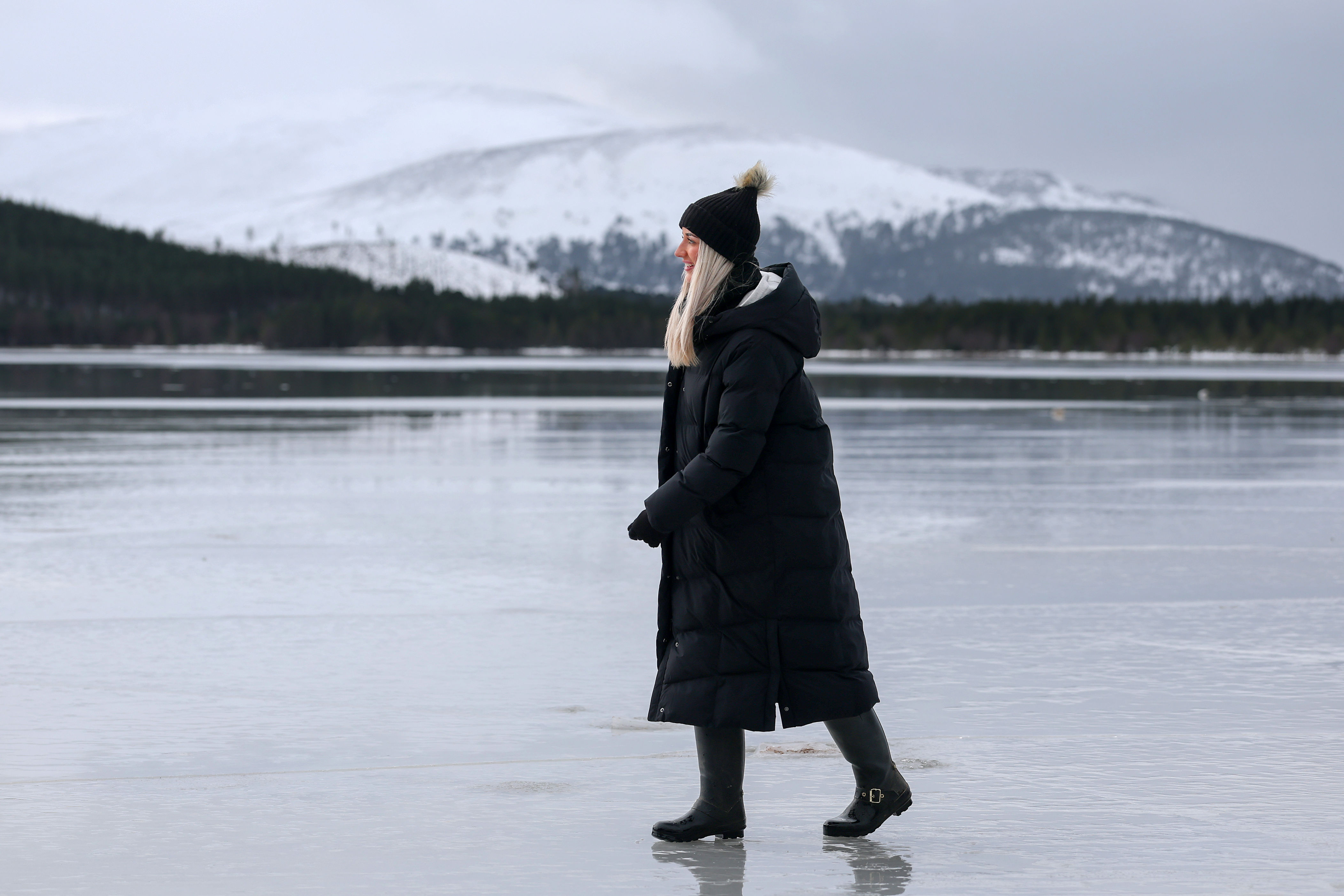 Weather: Heavy rain, high winds and melting snow disrupt travel