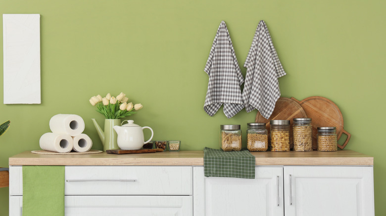 Turn an old fence board into a gorgeous countertop organizer