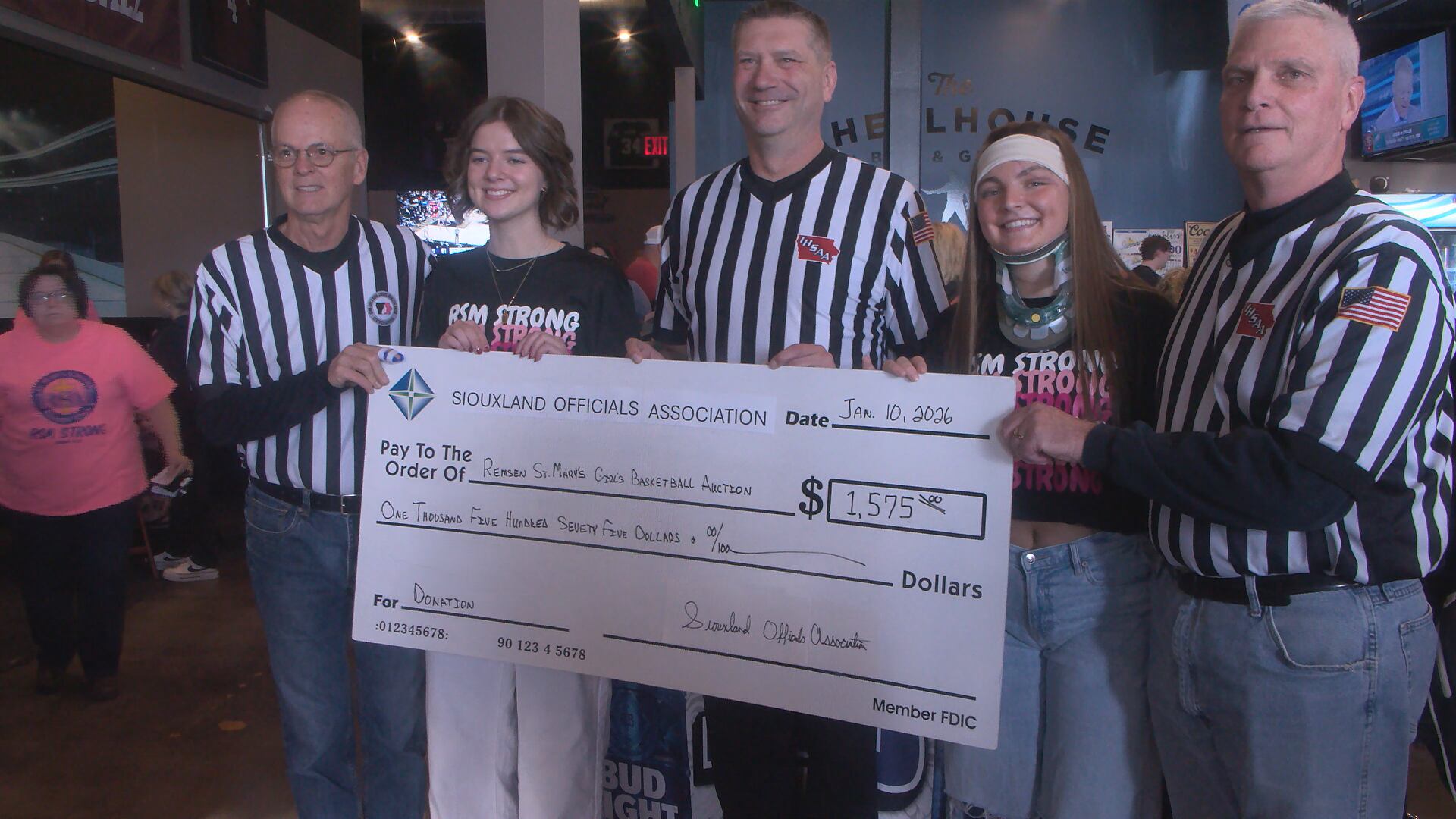 Community rallies with benefit for Remsen St. Mary’s basketball team