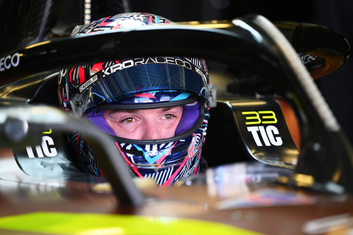 Dan Ticktum launches rant at stewarding after Mexico Formula E retirement