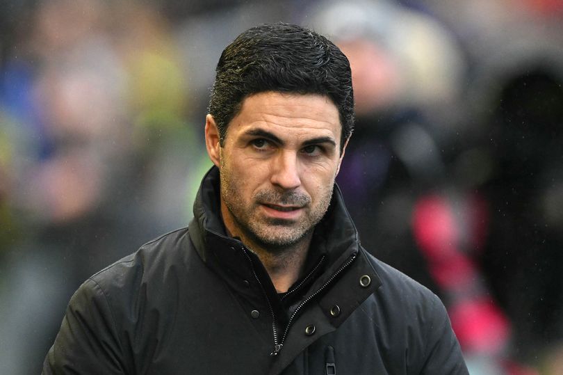 Mikel Arteta sends Arne Slot message over Gabriel Martinelli comments ...