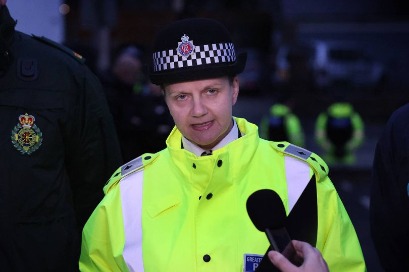 Families 'devastated' as teenagers and taxi driver killed in crash