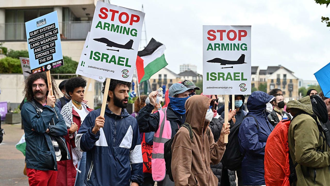 One arrested as UK anti-Zionists protest Israeli restaurant for ...