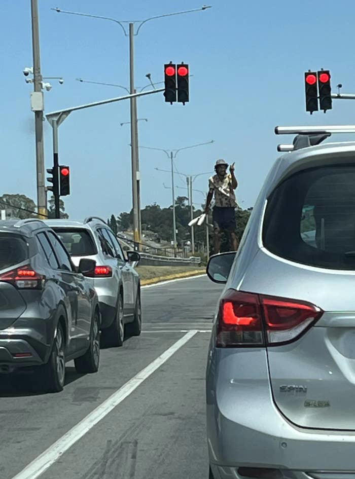 13 confusing photos that actually made me laugh really hard this week