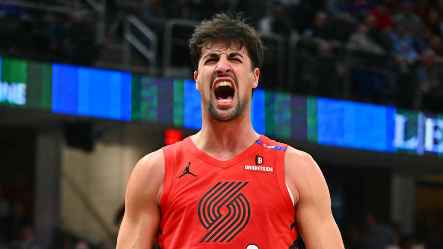 LeBron James says what all Blazers fans already knew about Deni Avdija