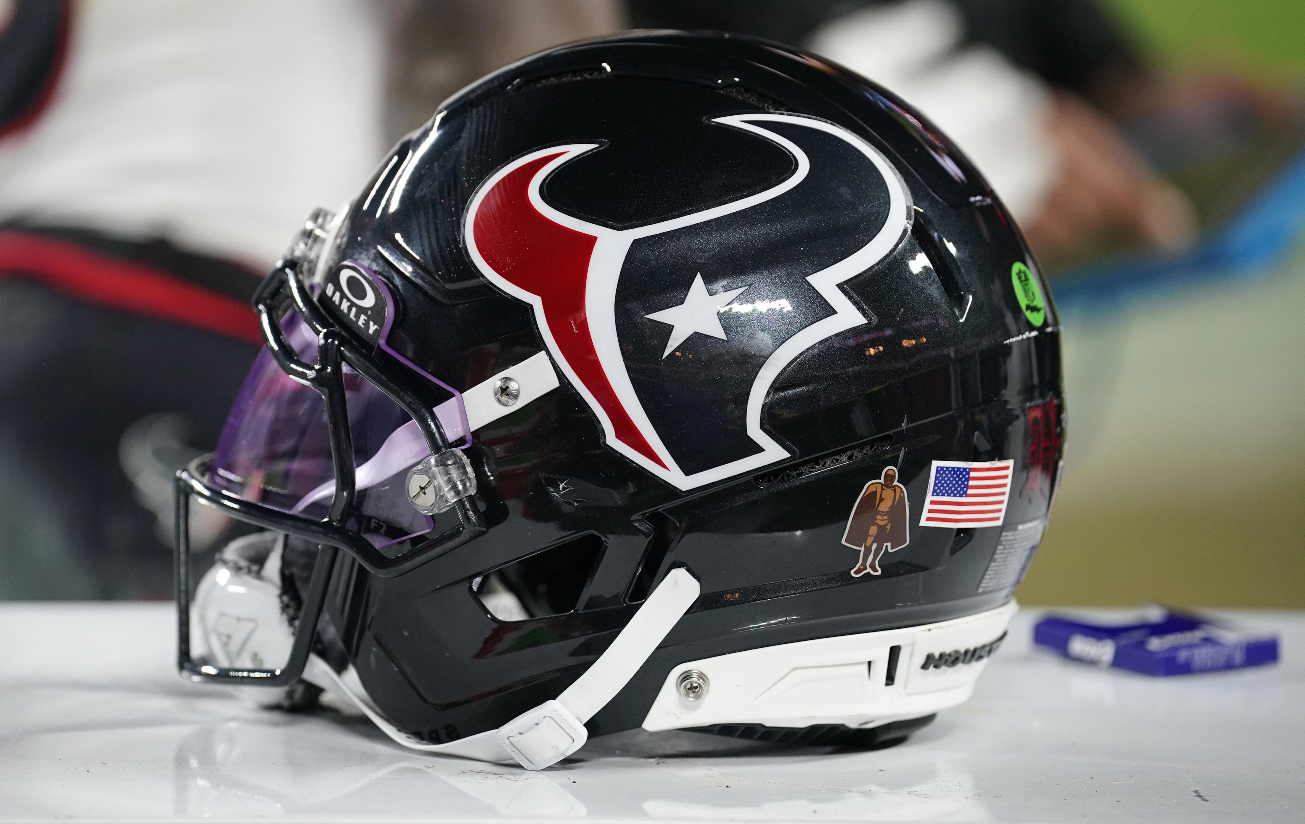 Texans rule out CB for playoff game vs. Steelers