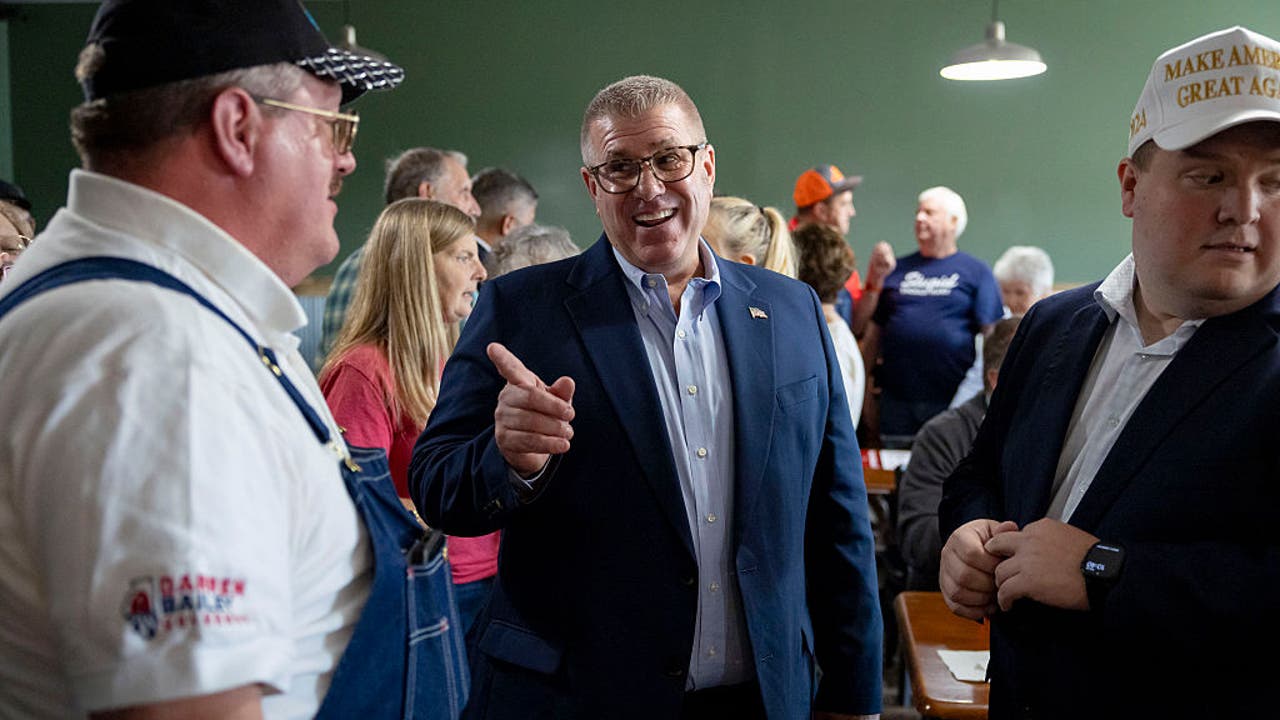 Krishnamoorthi leads Dem Senate poll, Bailey leads GOP governor field