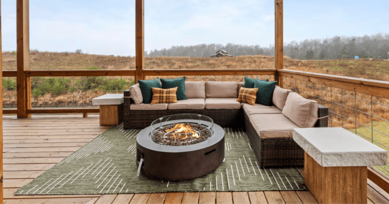 The coziest cabin in Kentucky? This Airbnb's sauna and hot tub say yes