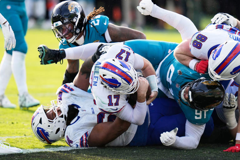 Josh Allen leads Bills to first road playoff win in 33 years