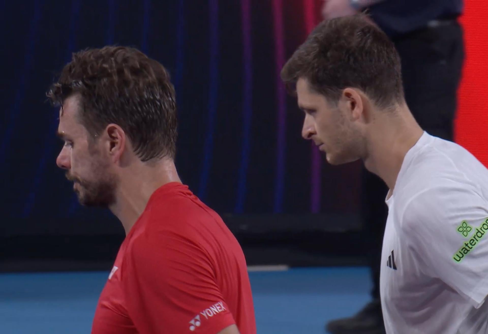 Hubert Hurkacz downs Stan Wawrinka at United Cup, keeps Poland alive