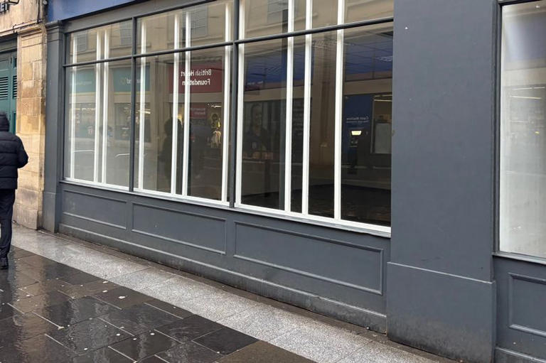 Once busy Newcastle shop now standing empty as famous chain shuts ...