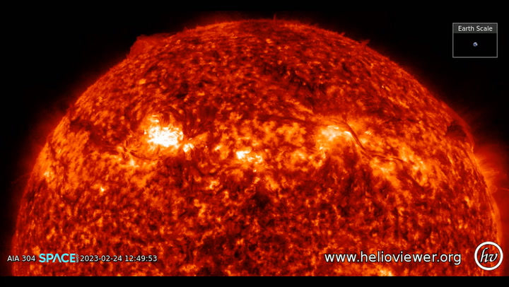 Watch this 4K footage of a big filament eruption on sun triggering a ...