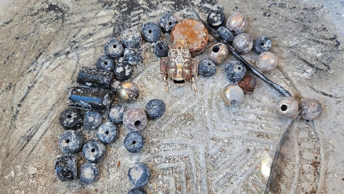 Trabajadores de la construcción presumen descubrimiento de tesoro ...