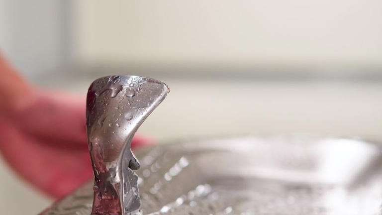 Comptroller flags local school districts in lead testing report