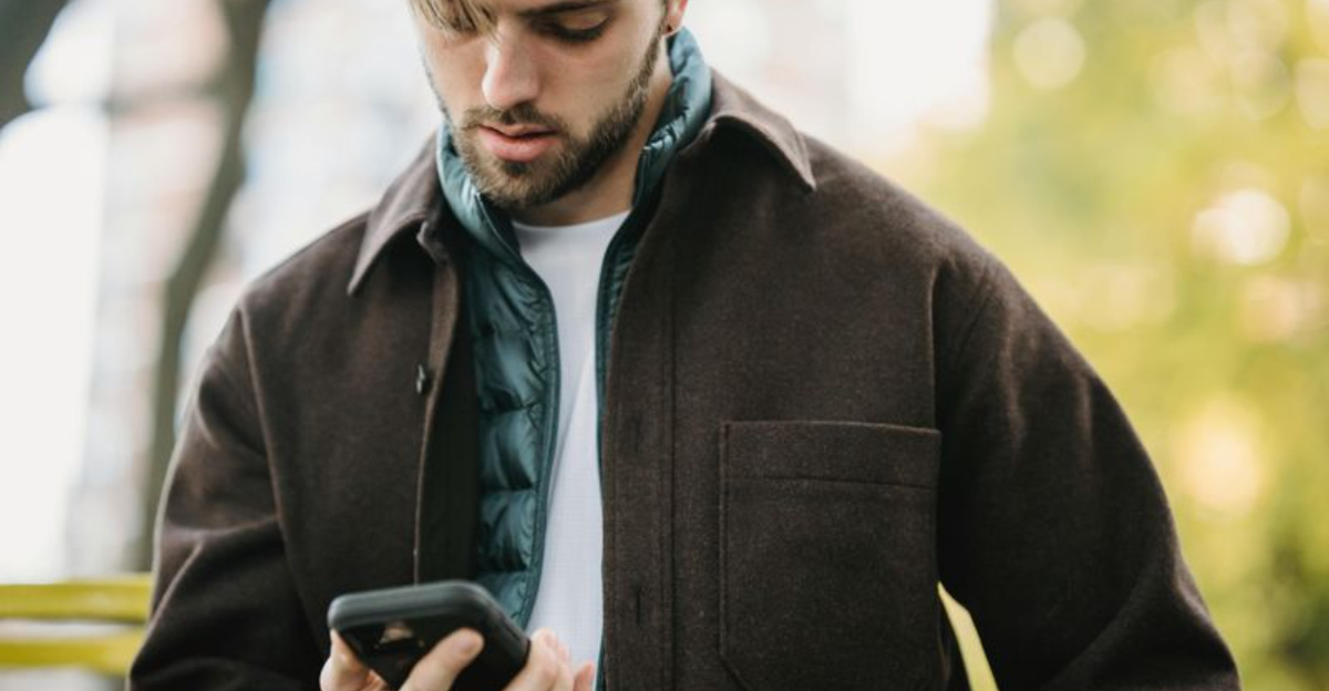 People who lie to protect themselves often say these 9 things