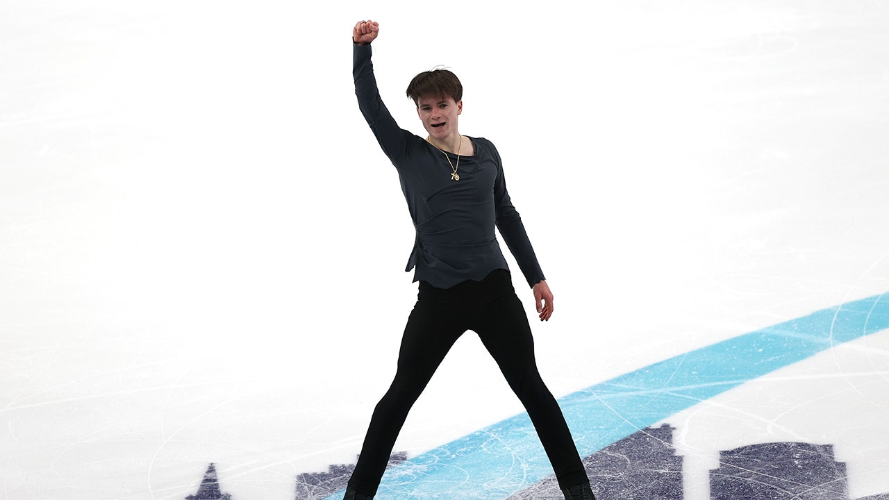 Figure skater Maxim Naumov makes US Olympic team one year after losing ...