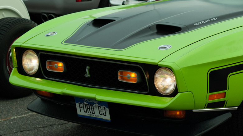 Why Ford Mustang fans are still salty the Boss 351 beat the 429 Cobra ...