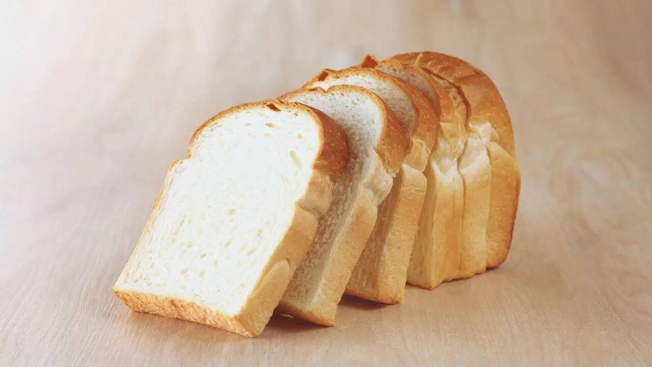 This everyday kitchen bread slice could be the safest way to pick up ...