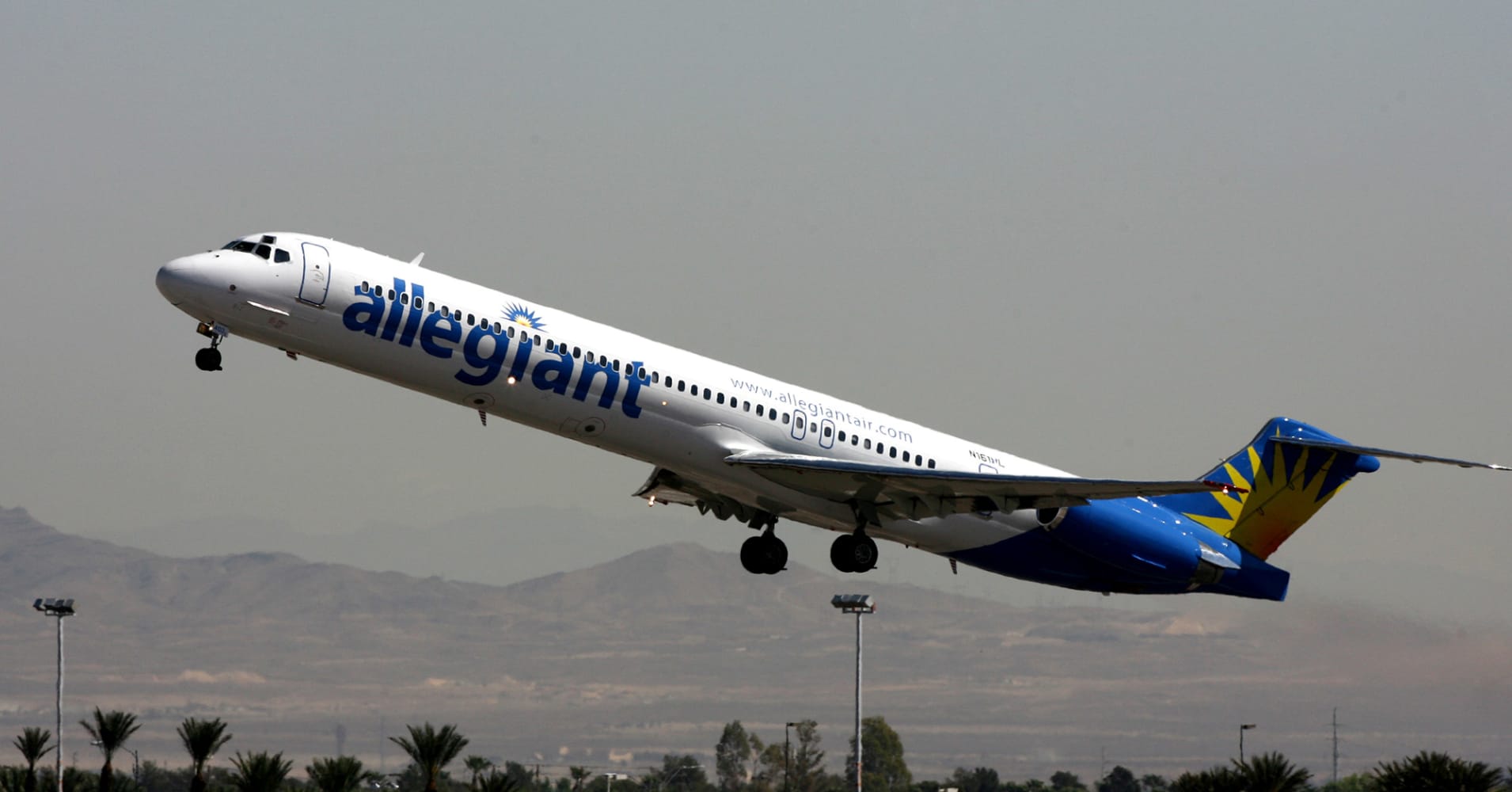 Allegiant to buy rival budget airline Sun Country in $1.5 billion cash ...