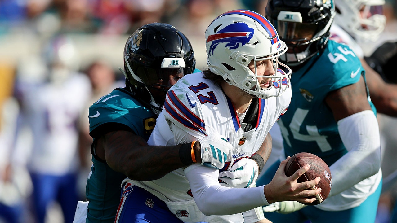 Josh Allen scores game-winning touchdown as Bills topple Jaguars in ...