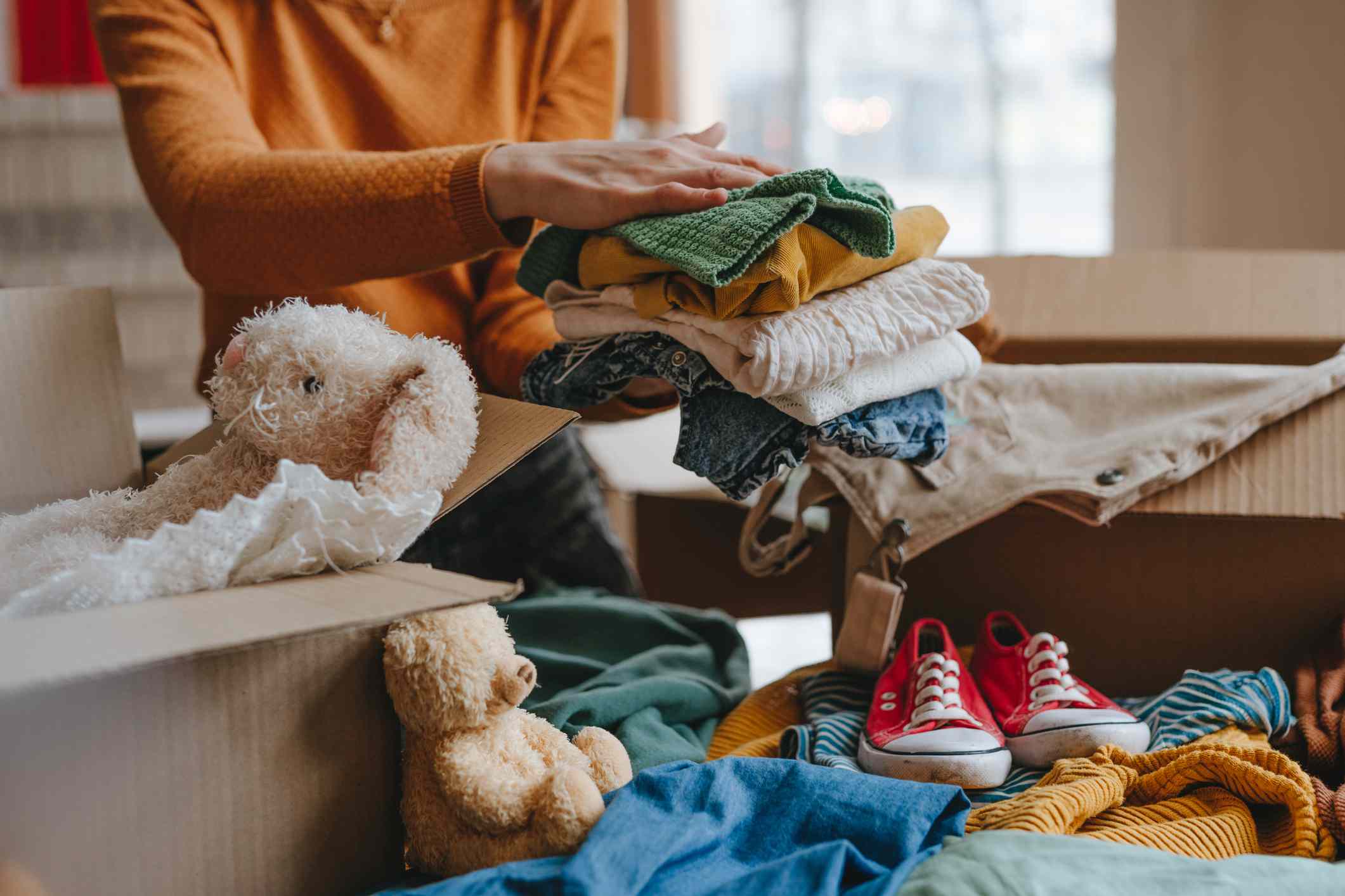 8 places to take your unwanted items besides a thrift shop