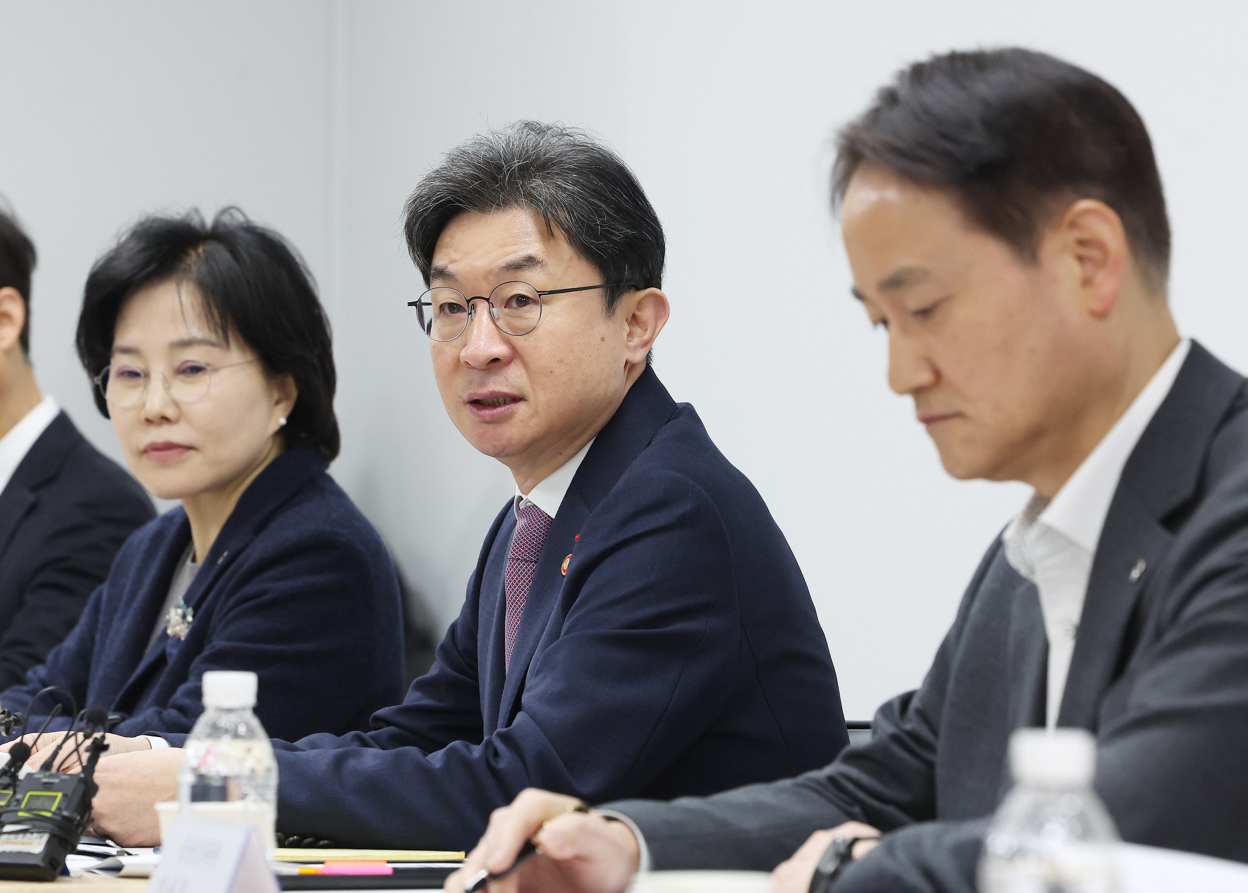 캠코 설득에도… 대부업계, 새도약기금 참여 여전히 저조