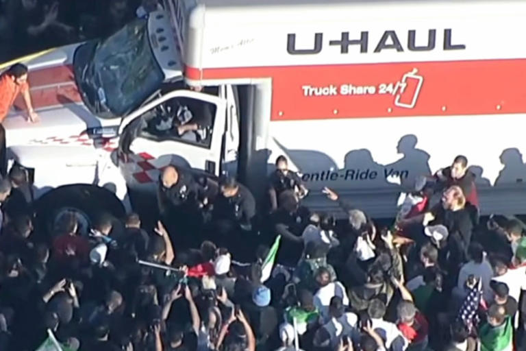 U-Haul plows into massive crowd at Iran protest in LA — as ...