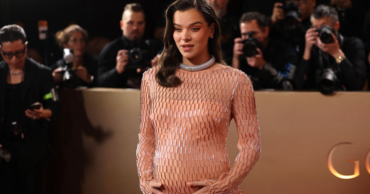 Golden Globes 2026: Hailee Steinfeld marks first baby bump red-carpet ...